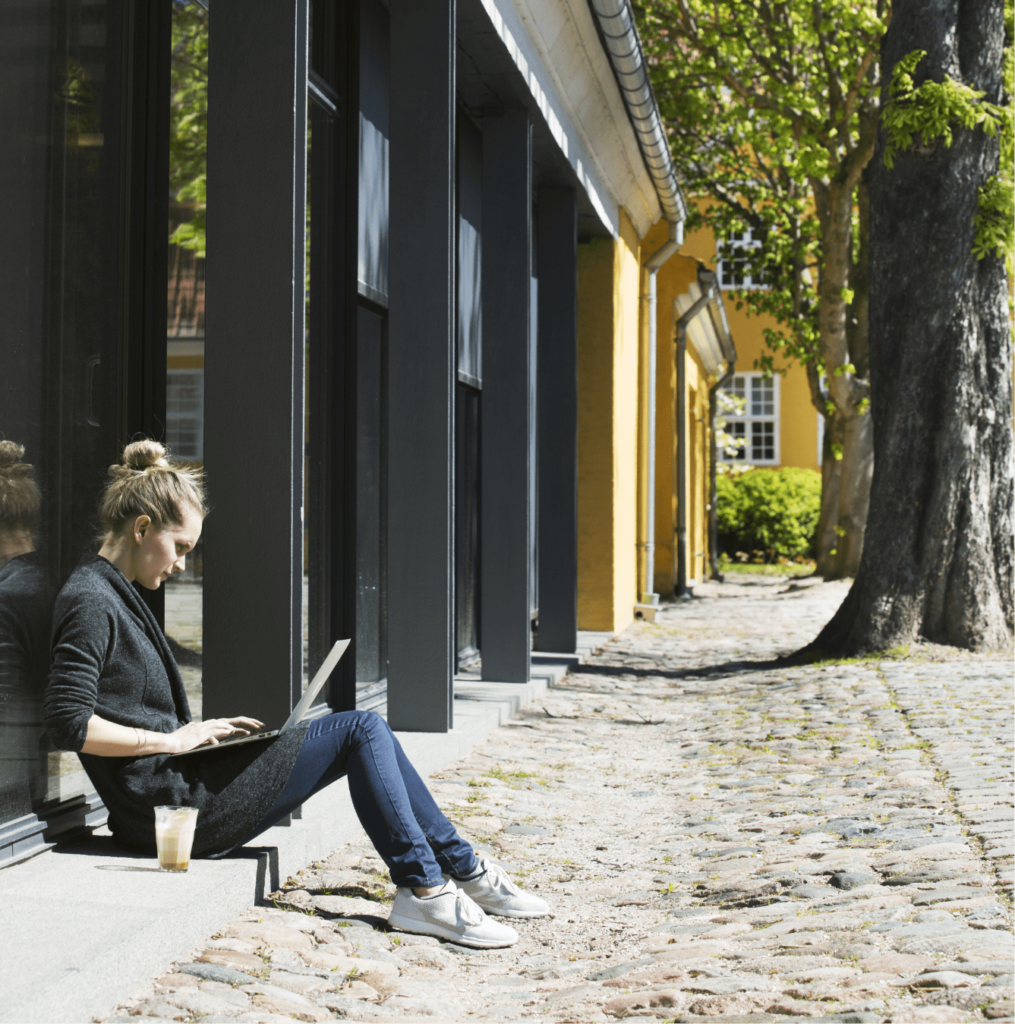 Single desks - BLOXHUB